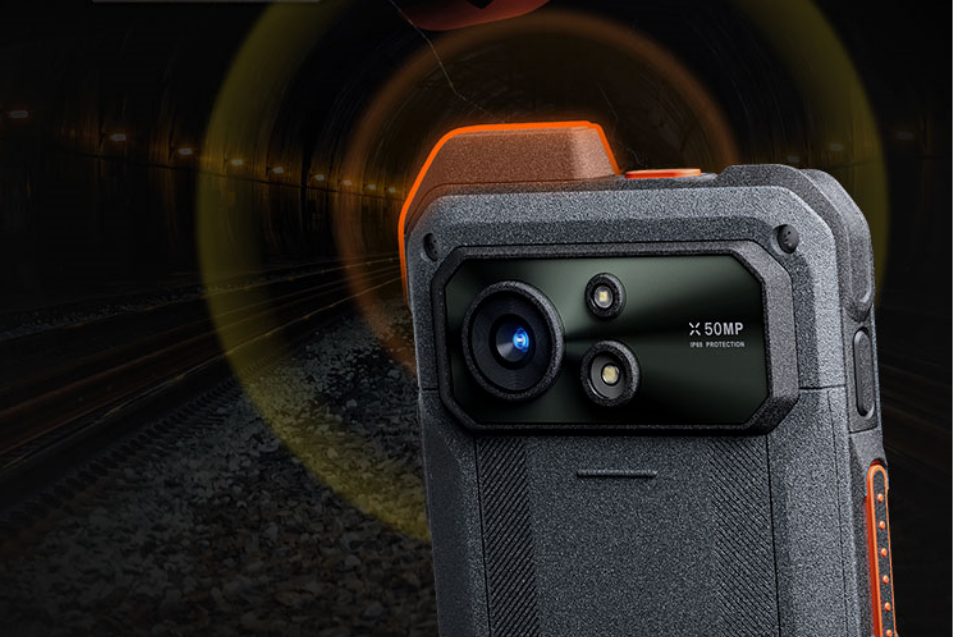 新品亮相 ！海能达坚固型行业应用终端PNC460重磅发布 - Hytera